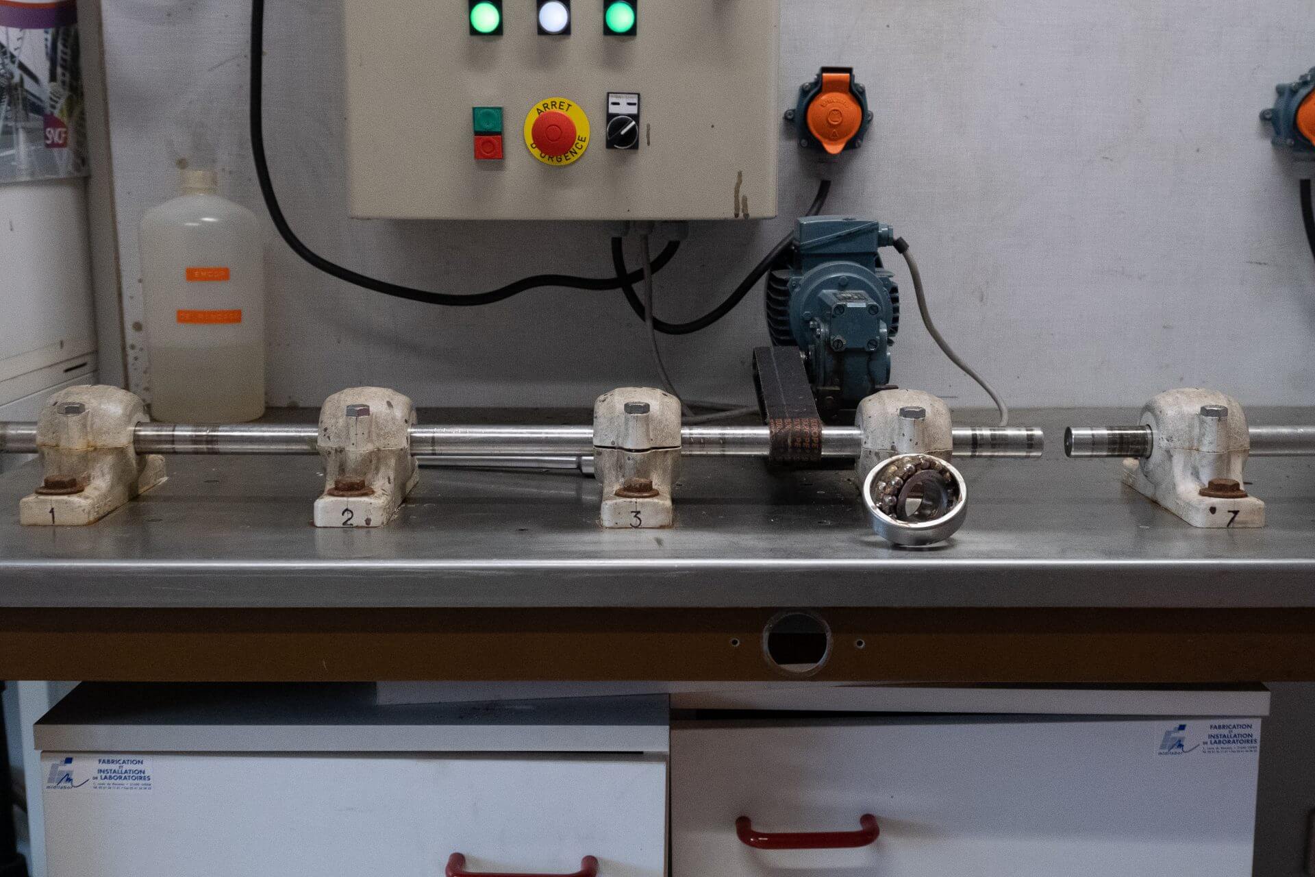 Lubricant diagnostics by the Railway Testing Agency